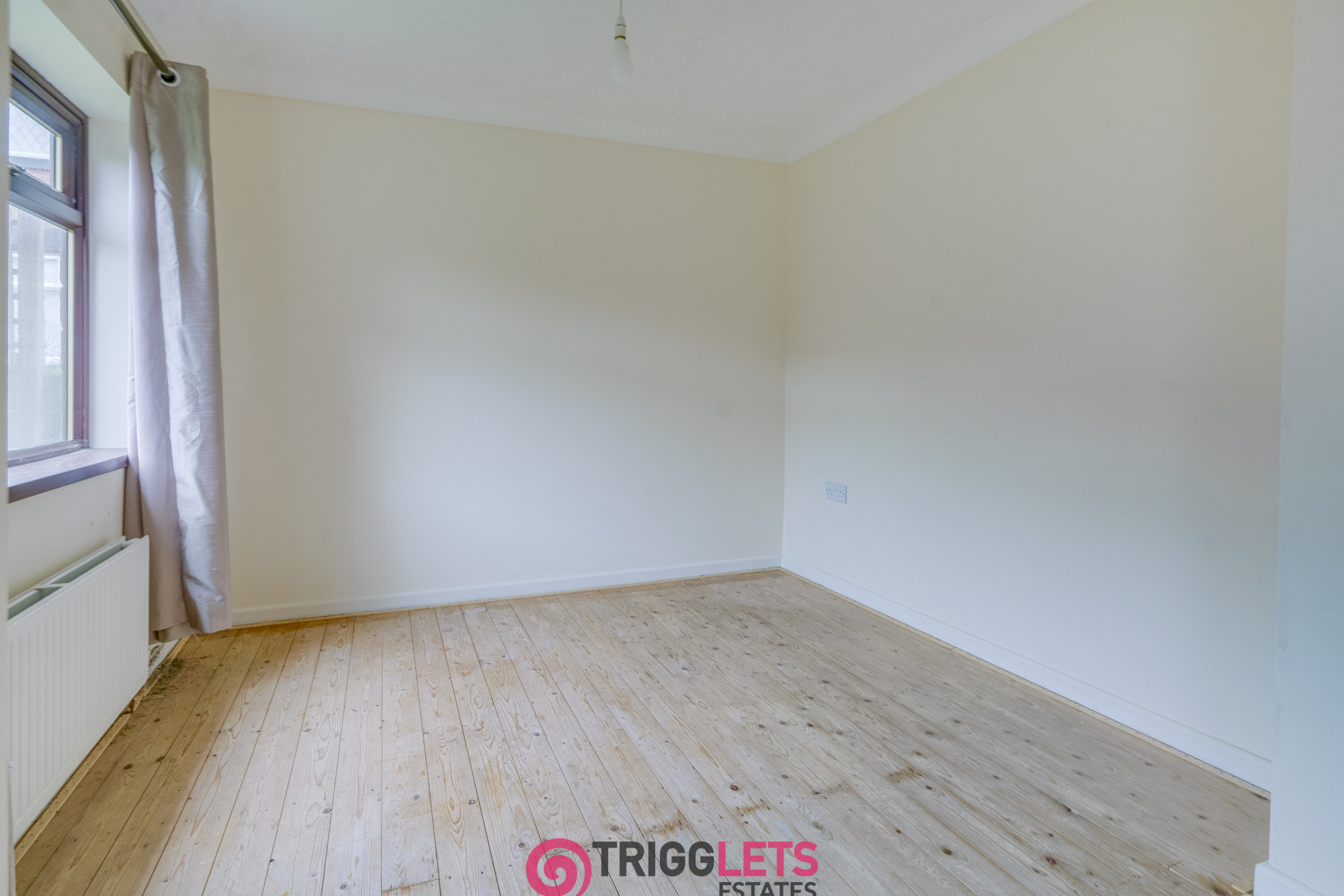 4 Bed Detached house Wombwell Road Barnsley S74 - Trigglets Estates Ltd