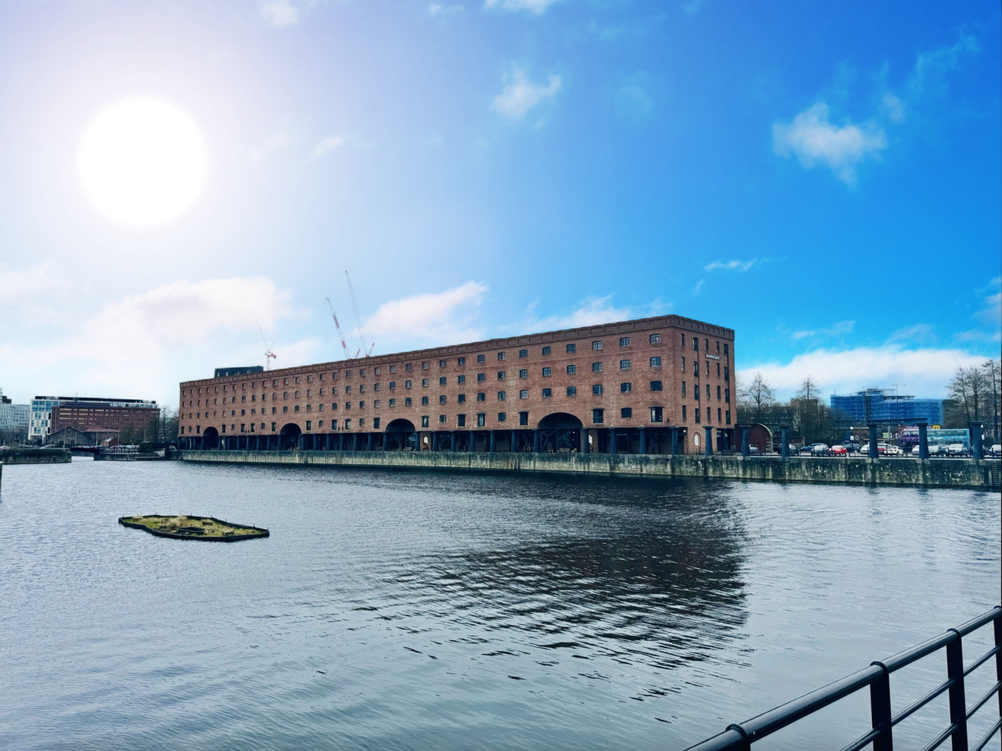 2 Bed Apartment South Quay Liverpool L3 - Mags Property
