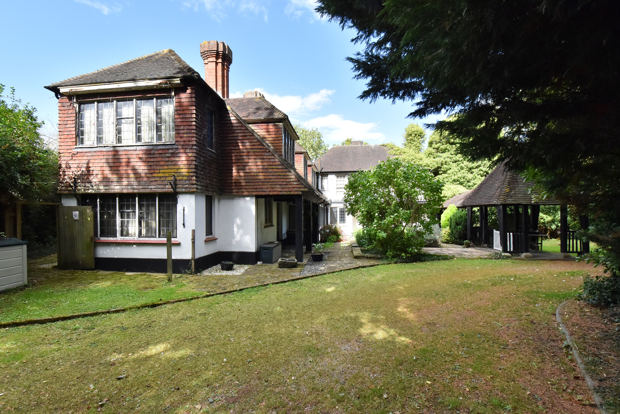 6 Bed Detached house Nash Lane Keston BR2 - Heritage Property Agents