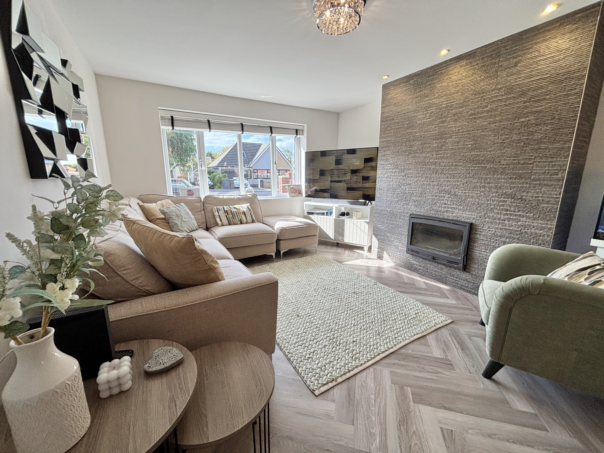 4 Bed Detached School Road Thornton FY5 5AW - The Square Room