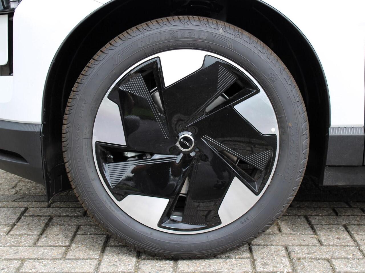 Volvo EX30 Twin Motor Performance Ultra 408pk Automaat / Panoramadak ...