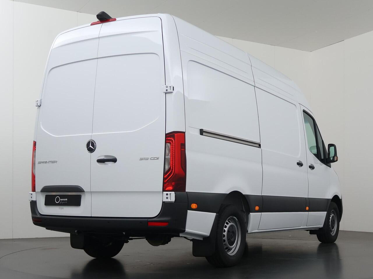 Mercedes-Benz SPRINTER 319 L2H2 RWD SELECT | LED | DISTRONIC ...