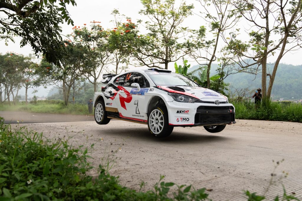 Kemenangan Spektakuler Toyota GR Yaris AP4 di Kejurnas Sprint Rally ...